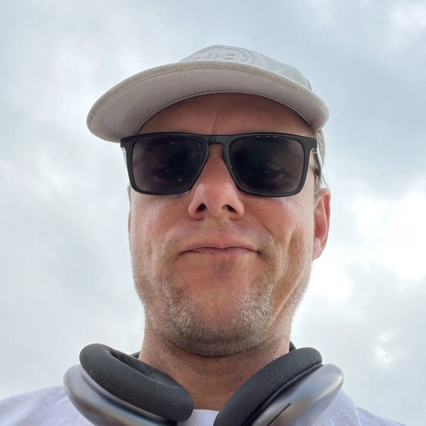 “I used to think I was wrong…” — Armin van Buuren’s vague confession ...